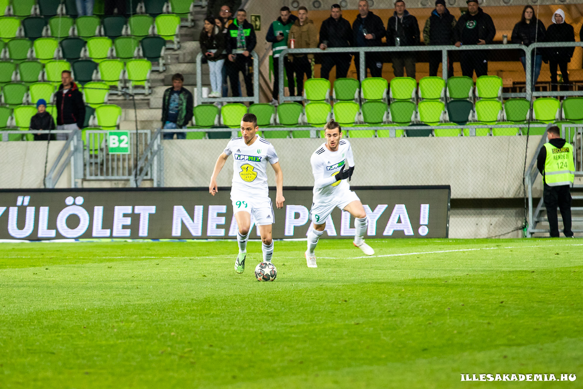 Több mint háromtucatnyi egykori játékosunk szerepelt az NB II-ben ...